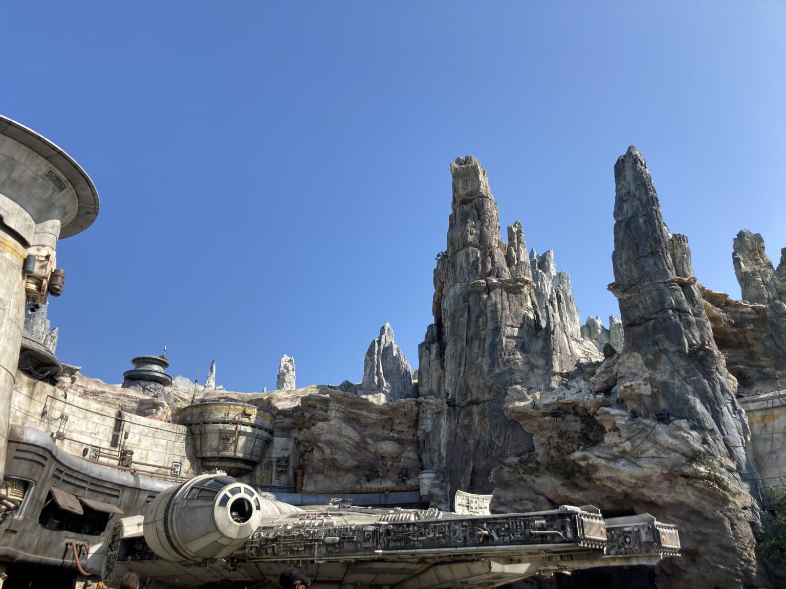 11 Best Rides At Disneyland (Ranked and Reviewed!) | Magic and Coasters